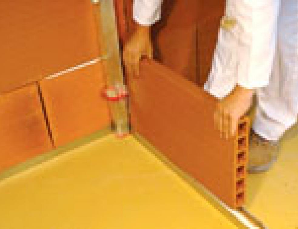 Briques terre cuite : implanter facilement des cloisons Mise en